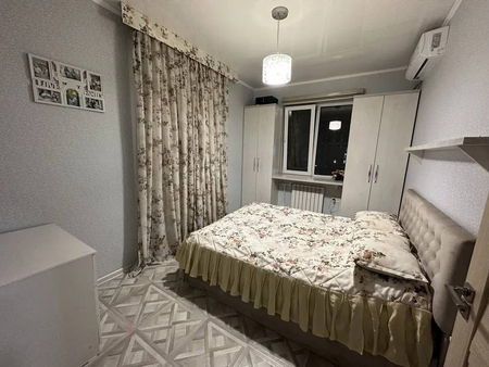 МЕТРО ОЙБЕК Отдельный ВХОД 
Площадь-65 2/3/9 идеально Для жилья срочно