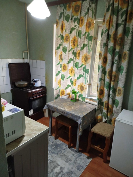 Продаётся на Карасу-4 1ком