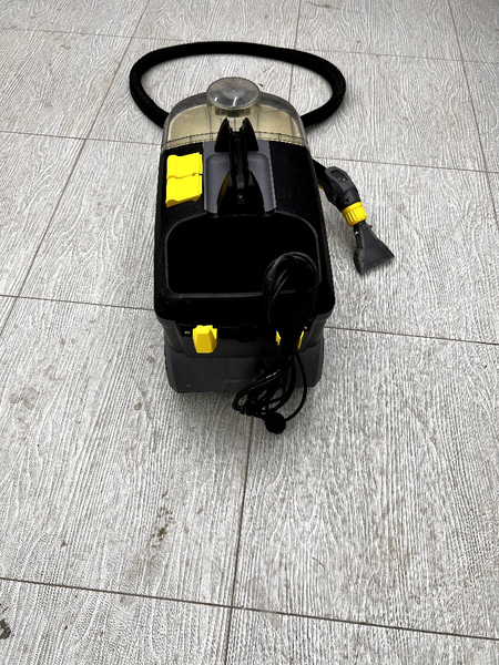 Моющий пылесос KARCHER