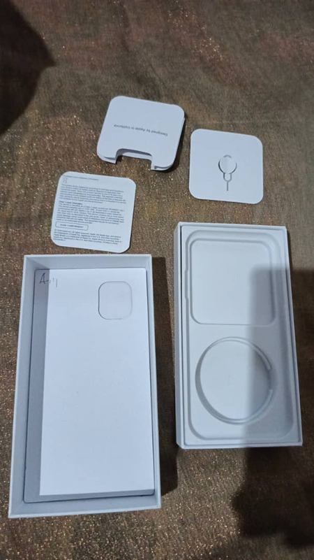 iPhone 11 Hamma joyi Radnoy