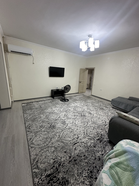 Срочна Прадаётся Квартира/ С Ремонтом/ Себзар/ 2 комн 65м2