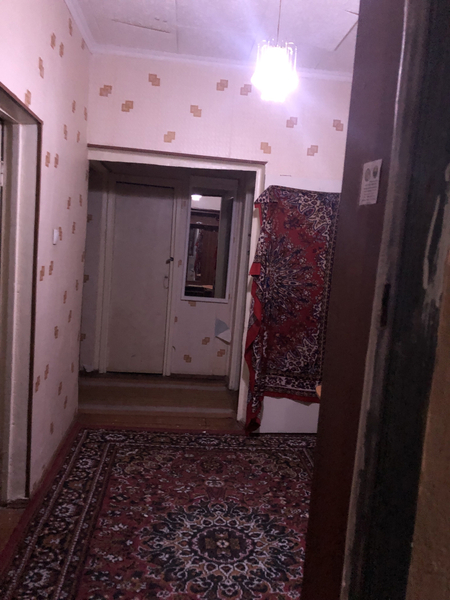 Сдается. 3 ком 1 этаж куйлюк 4.   330
