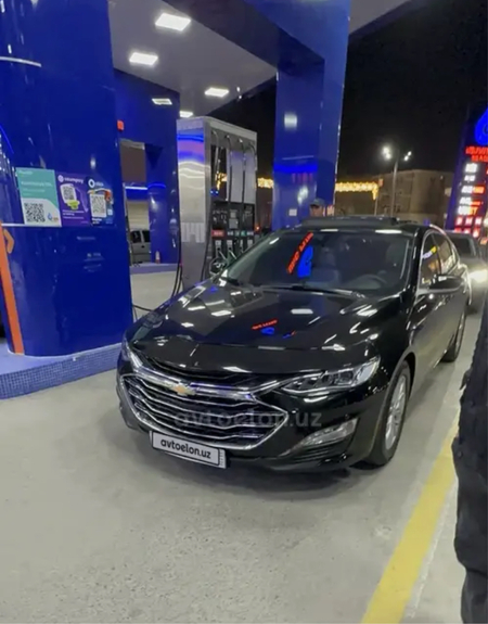 Malibu 2.  2L turbo Mator Kiraskasi Top toza