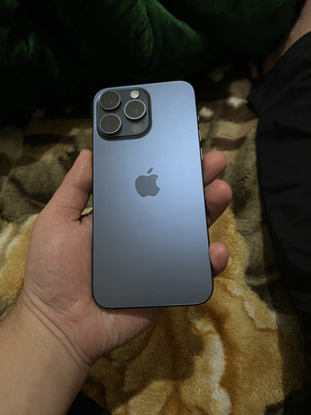 iphone 15 pro max e/sim