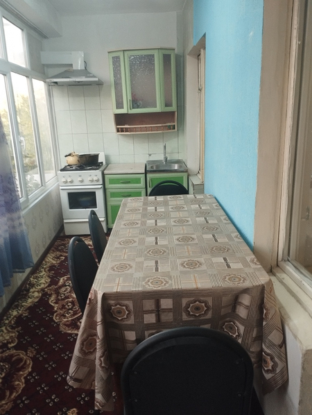 Квартира 2хонали 2 этаж хамма шароити бор факат оилага берилади