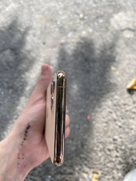 iPhone 11 pro Gold 256 gb