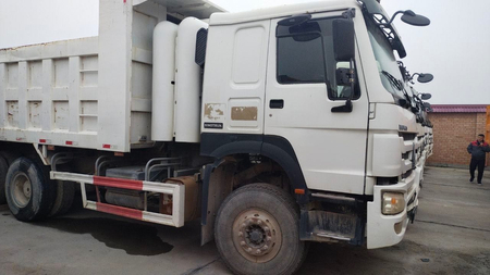 Самосвал HOWO ZZ3257N