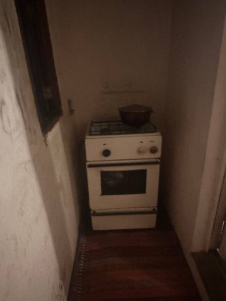 Arenda kvartira. Lesinova 1. Kadishva. Bollarga xam beriladi..