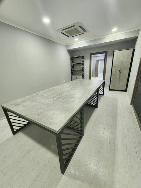 Stol Loft Store uslubidagi ofis va uylar uchun stol