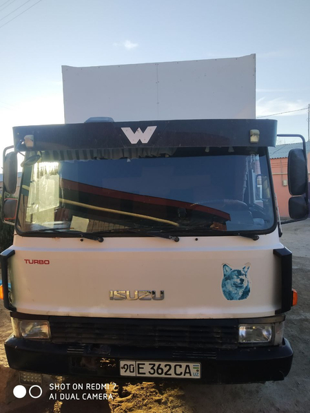 Isuzu sotiladi kelishilgan narxda
