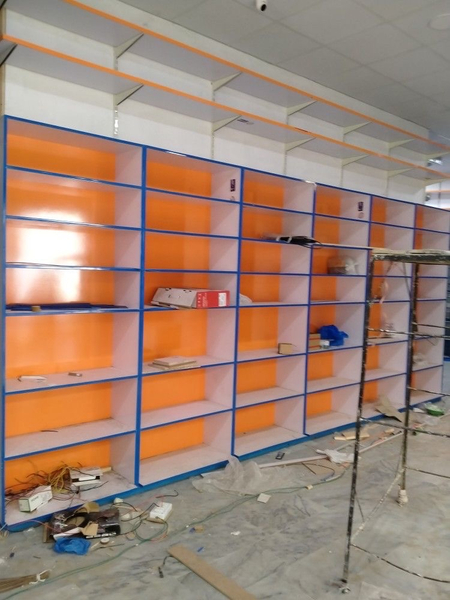 Торговые витрины для магазинов, бутиков, аптек…