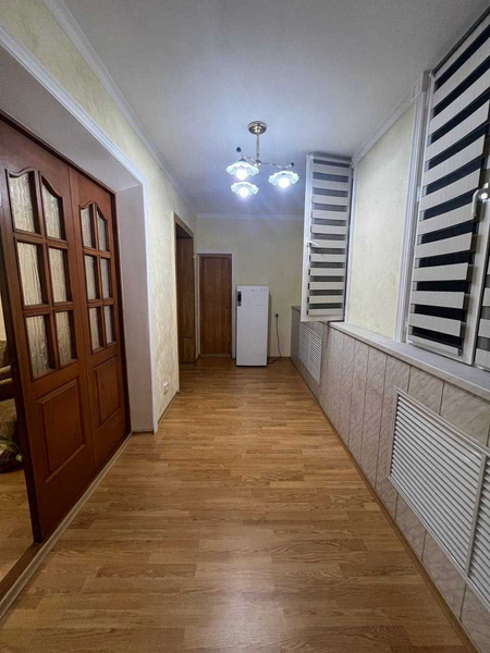 Сдаётся 3х комнатная квартира на Метро Айбек Br00
