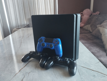 PlayStation 4 $$$