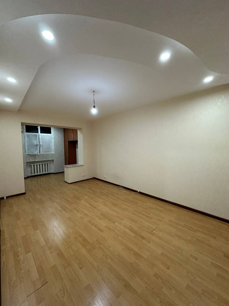 Юнусабад 8 квартал 3/2/4 (72²) продаётся кирпичный дом