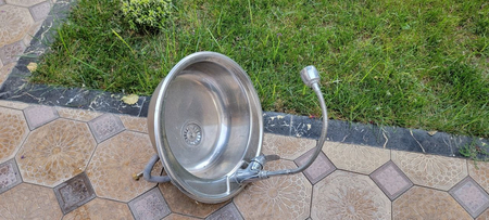 Газовая плитка и раковина