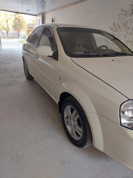 Срочно продаю ласетти