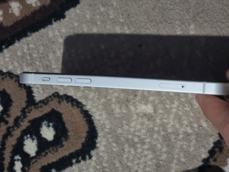 Iphone 12 sotiladi srochno 80%