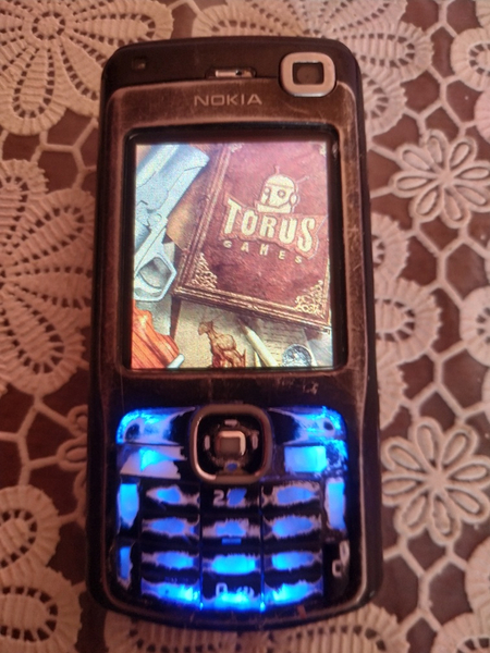 Nokia N70 Nokia 220 va Ioni 100 sotiladi