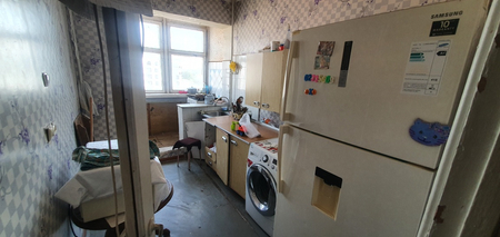Продается 3/8/9 квартира на М. Горького ( Бузбазар)