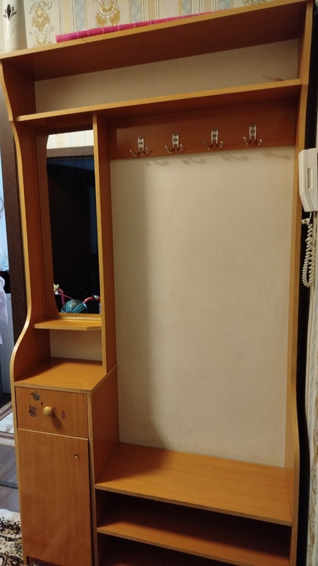 Продам прихожая шкаф