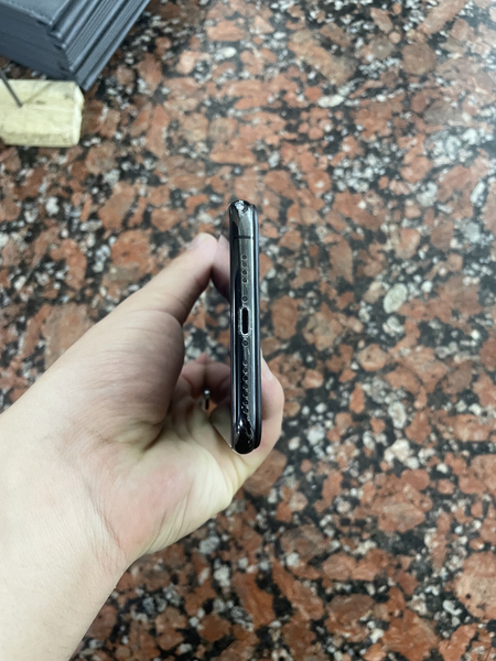 Iphone xs max sotiladi