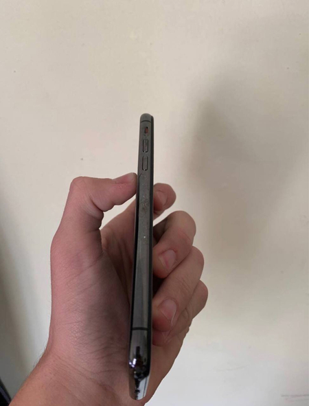 iPhone X ideal holatdagi hamma narsasi ishlidi