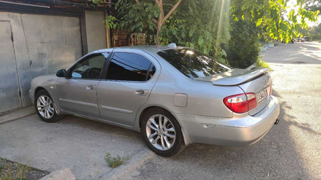 Nissan maxima a33