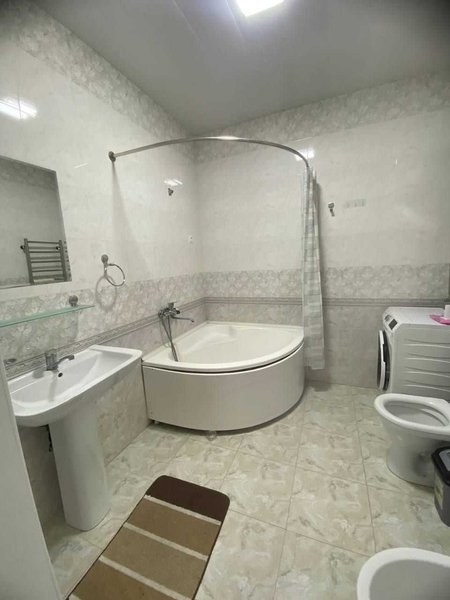 Сдаётся квартира.. на Карасу 1 
Ориентир - школа N308/Корзинка