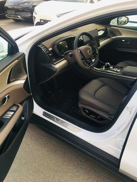 Byd Han Electro 715 KM FWD shoshiling bizda eng qulay narxlarda