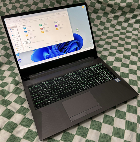 Игровой ноутбук Sager(USA), i7, 16 gb, RTX 2060, 1TB SSD, 15,6 (144Hz)