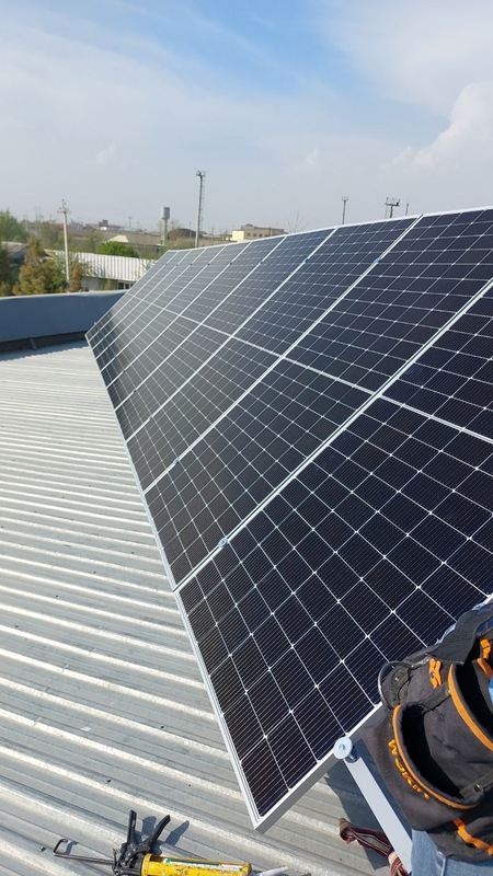 Quyosh panel ups invektir