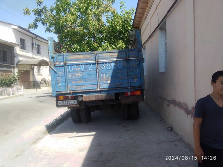 zil 130 sotiladi