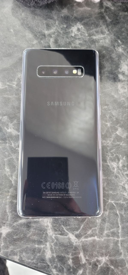 Samsung S 10 +, состояние идеал, коробка и документ есть, имейка есть