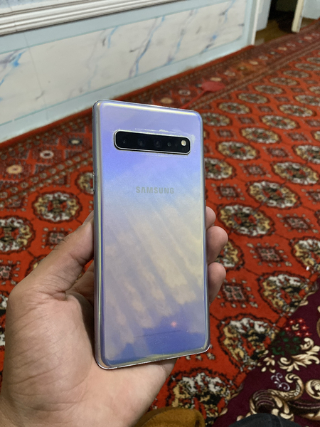 Samsung Galaxy S10 5G sotiladi srocna