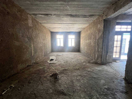 Продается 2х этажный таунхаус в сторону аэропорта