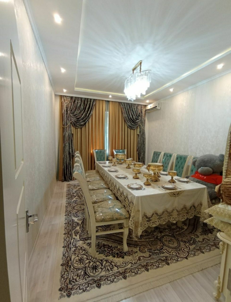 На 1 квартале Чиланзарского района продается квартира. 2*3/3/4