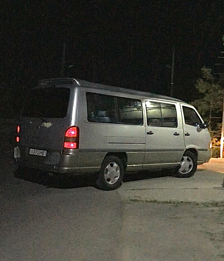 Istana mikro avtobus 15 o’rindiqli