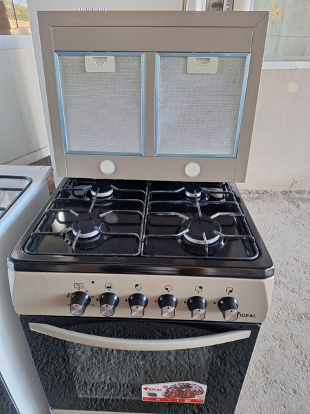 Срочно  Продам  газ плиту  IDEAL