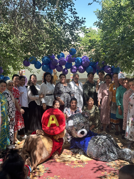 Ayiq Shou Bukhara Xizmati