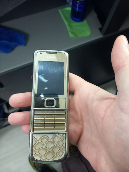 Nokia 8800 gold arte