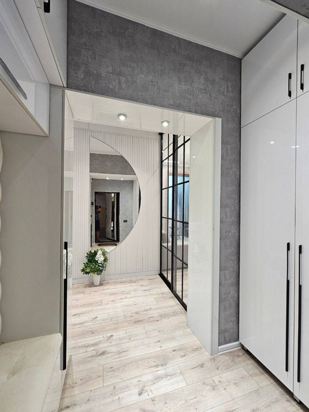 Продается 90м² Новомосковская 3/3/4 ор-р Стадион старт