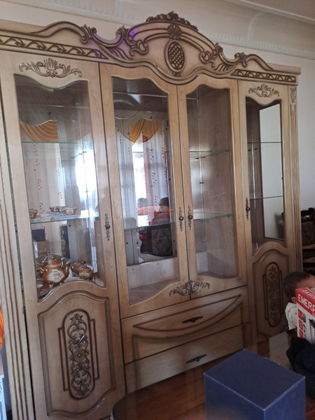 Мебель стол-стул, сервант, спальня