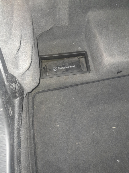 Сотувда Мерседес Венс W 140 S 320 .