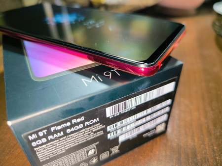 Продам телефон MI 9T