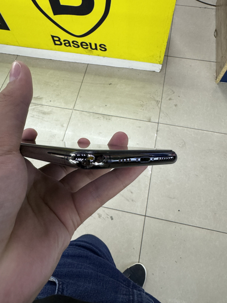 Iphone xs max 64 GB