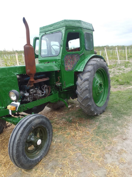 Traktor 40 sotiladi 35 million