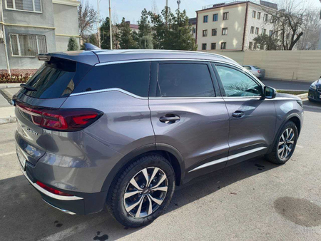 Продаю автомобиль CHERY TIGGO 7PRO