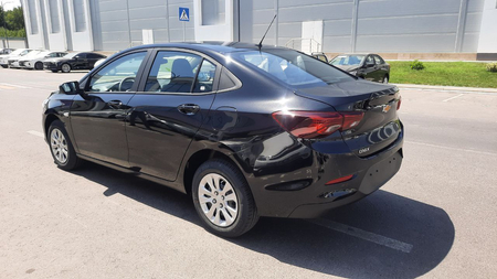 Chevrolet Onix 1LT halol nasiyaga beriladi