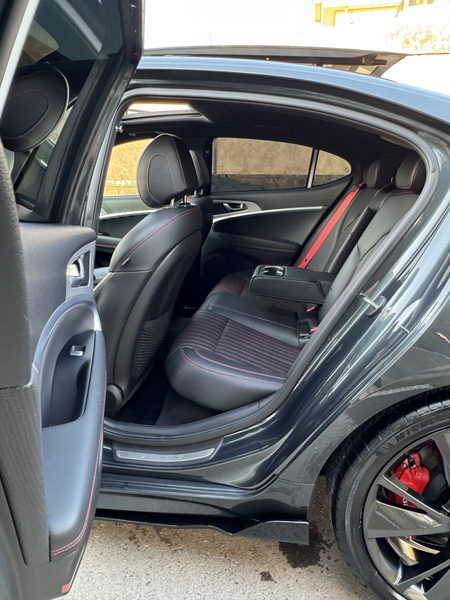 В Продаже Genesis G70
