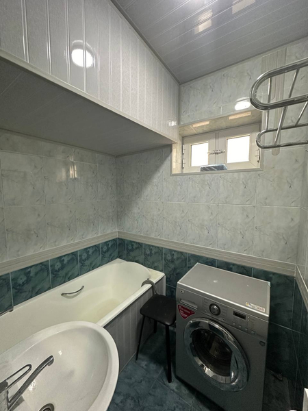 Срочно Аренда Микрорайон 2 ком 3 этаж 400$